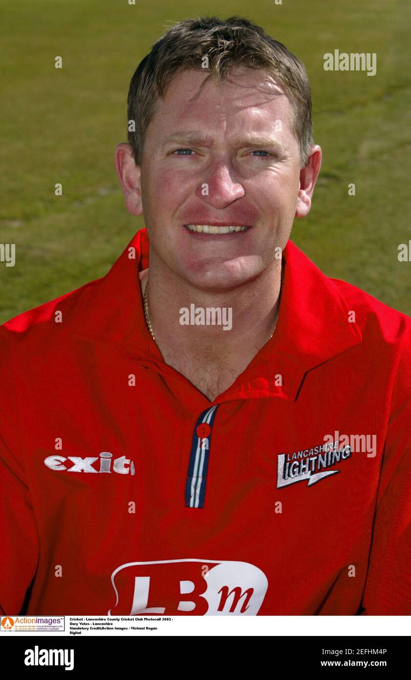 Gary yates of lancashire county cricket club hi-res stock photography ...