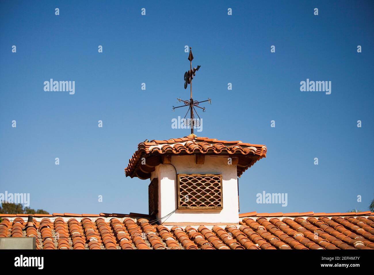 Weather vane on rooftop hi-res stock photography and images - Alamy