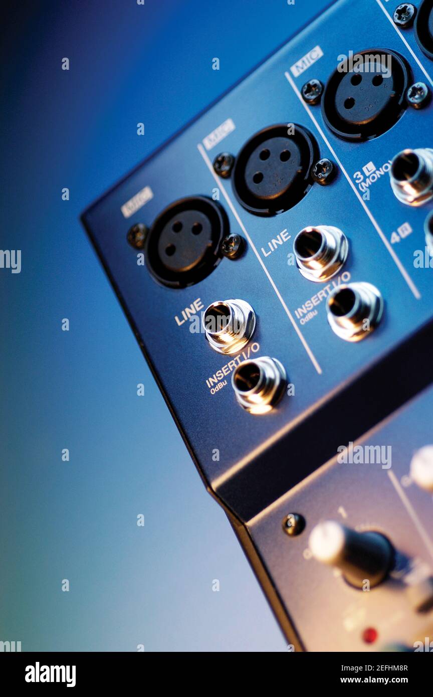 Noise controls hi-res stock photography and images - Alamy