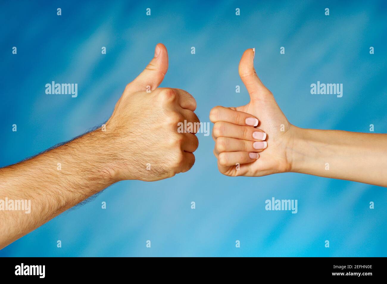 Making a thumbs up sign hi-res stock photography and images - Alamy