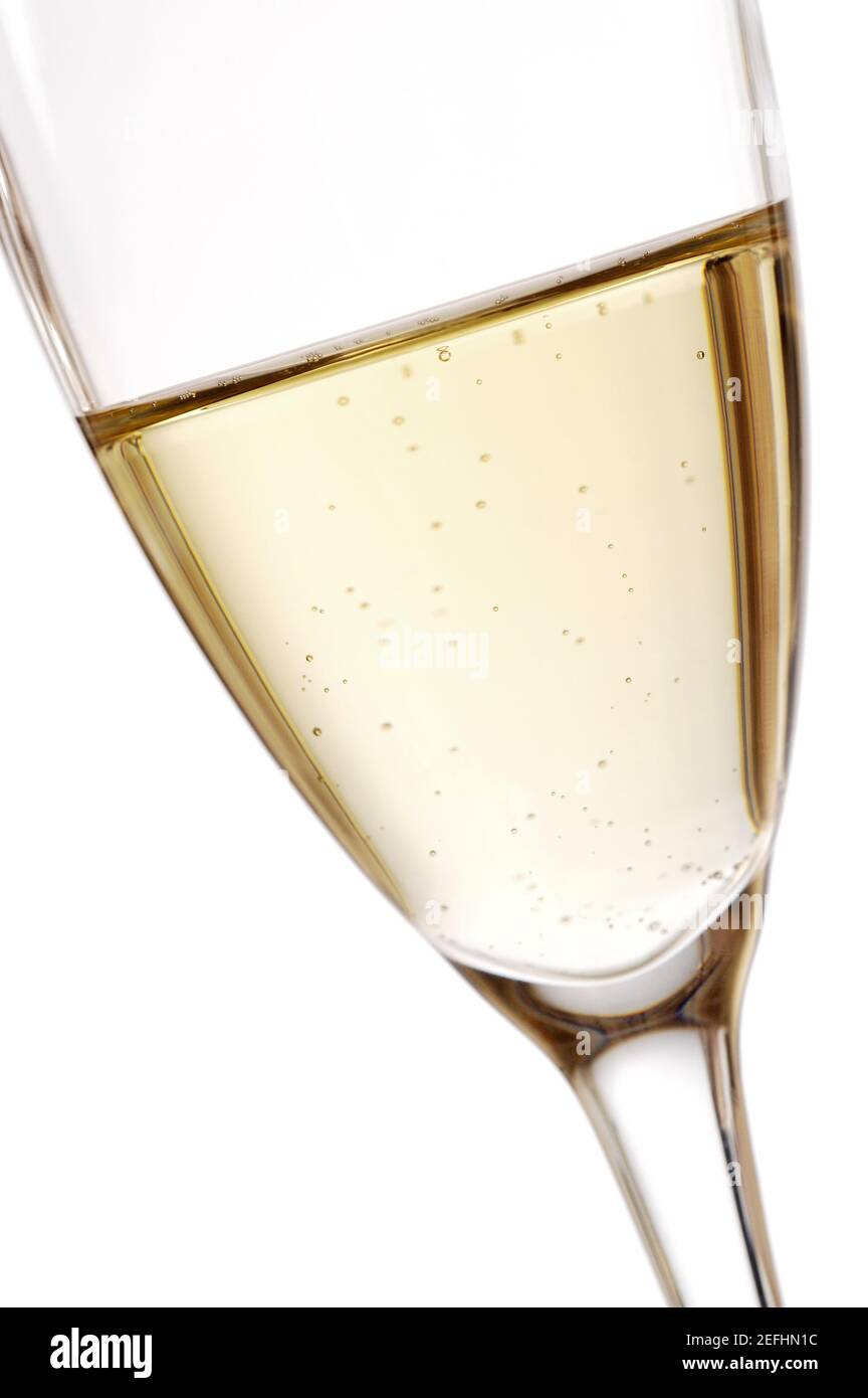 Champagne flute full hi-res stock photography and images - Alamy