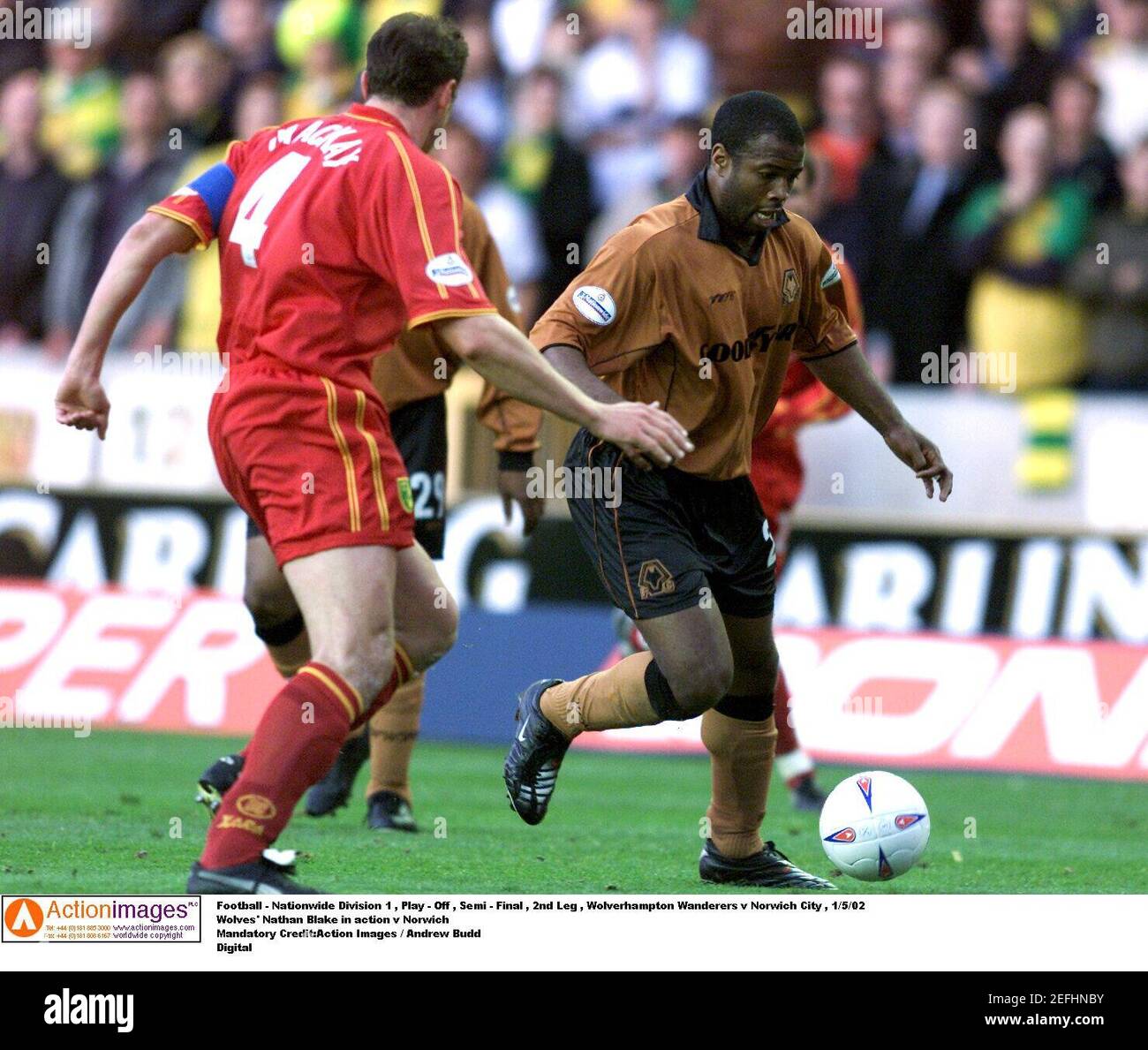 Wolverhampton wanderers nathan blake in action hi-res stock photography ...
