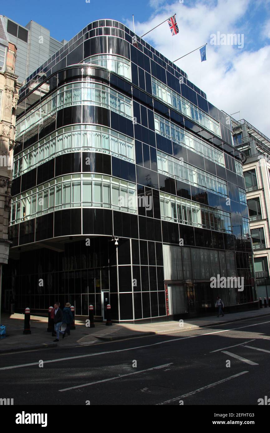 Daily express art deco building hi-res stock photography and images - Alamy