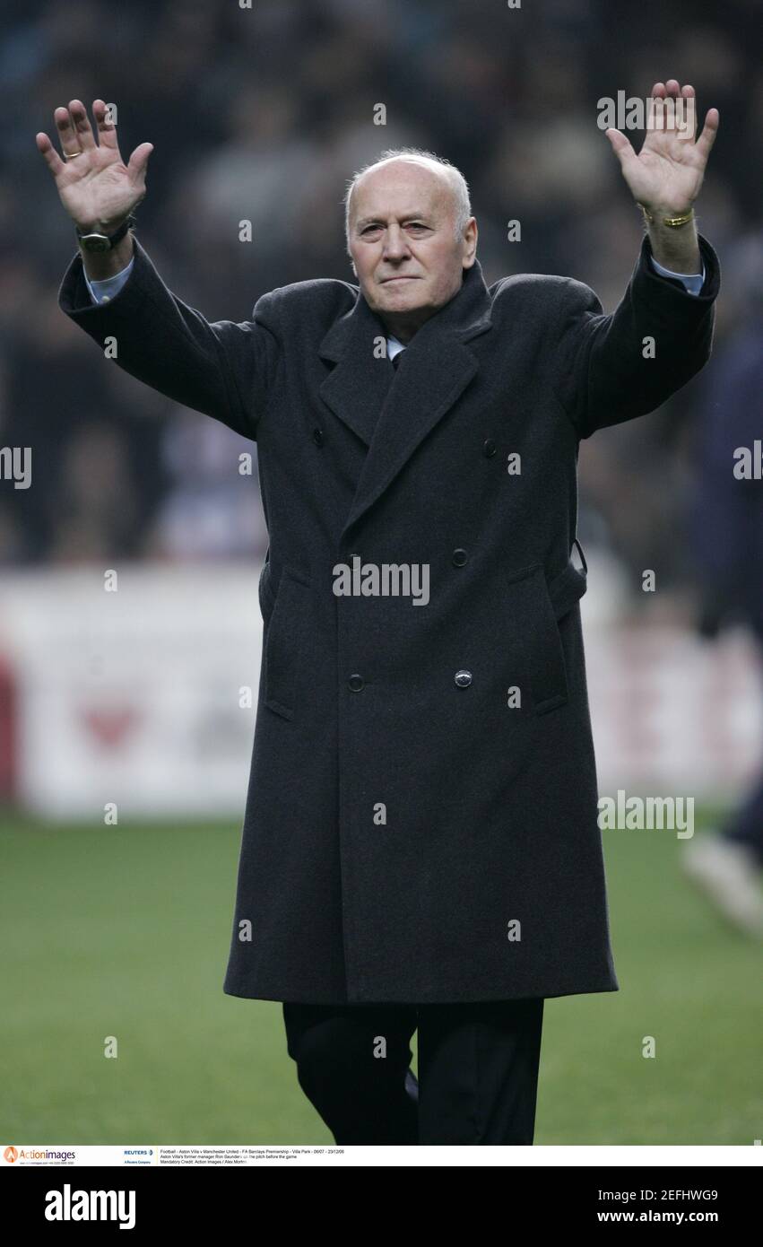 Ron saunders manchester hi-res stock photography and images - Alamy