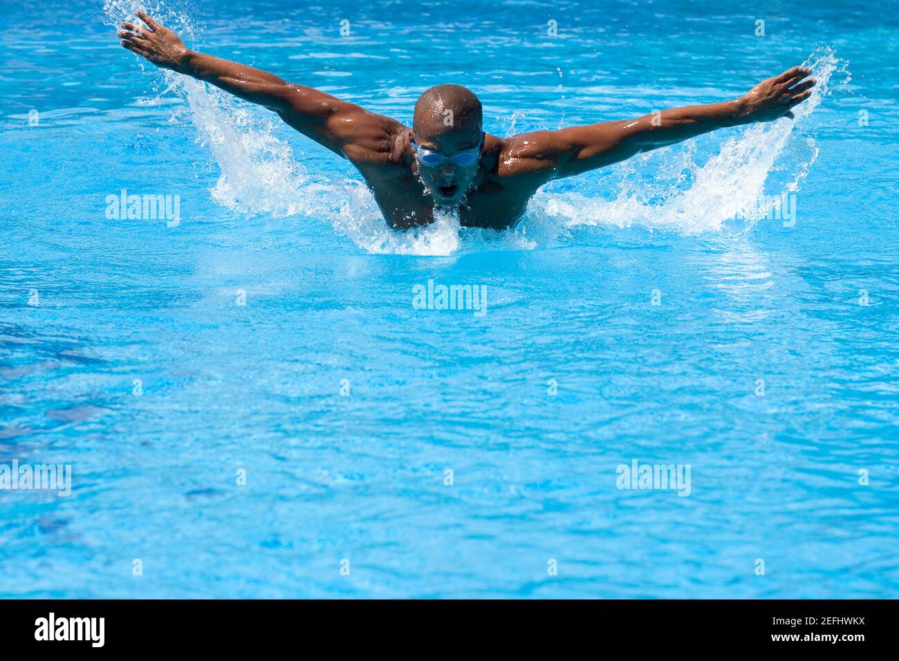 Butterfly stroke hi-res stock photography and images - Alamy
