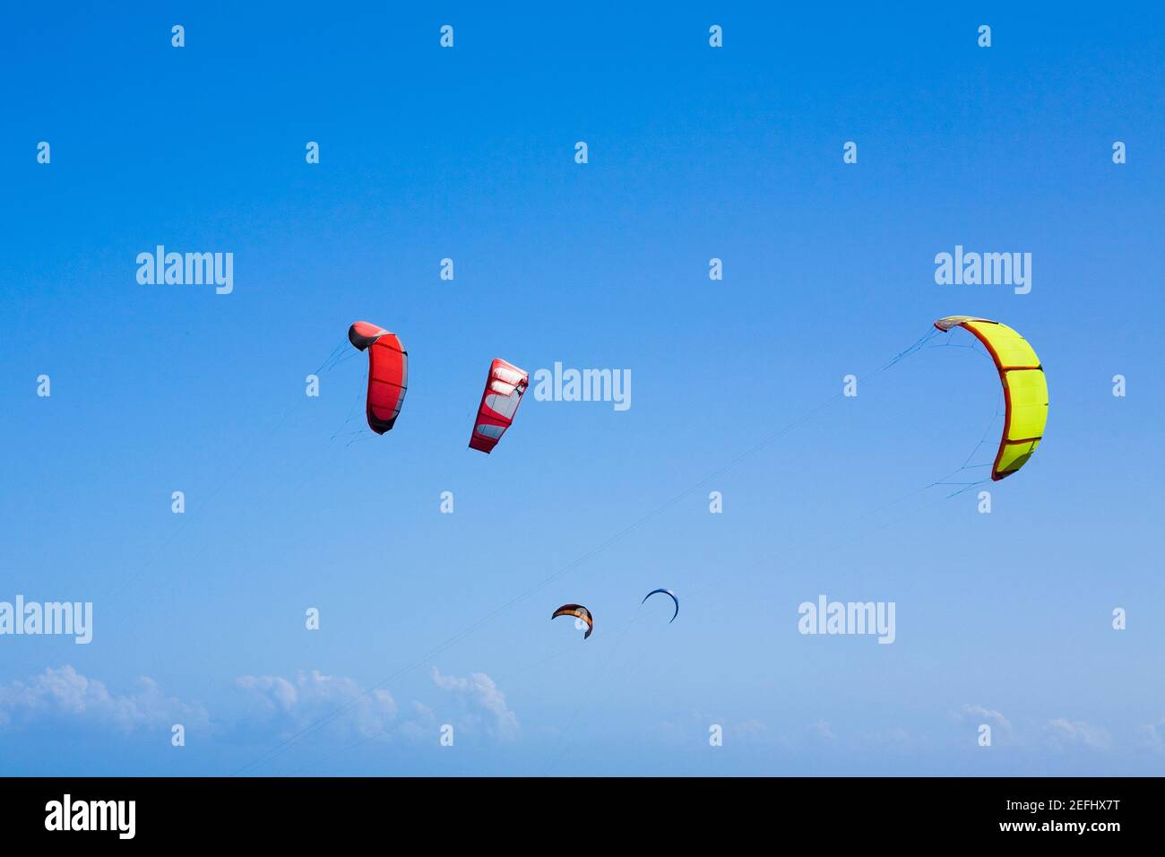 Kites in horizontal image hi-res stock photography and images - Alamy