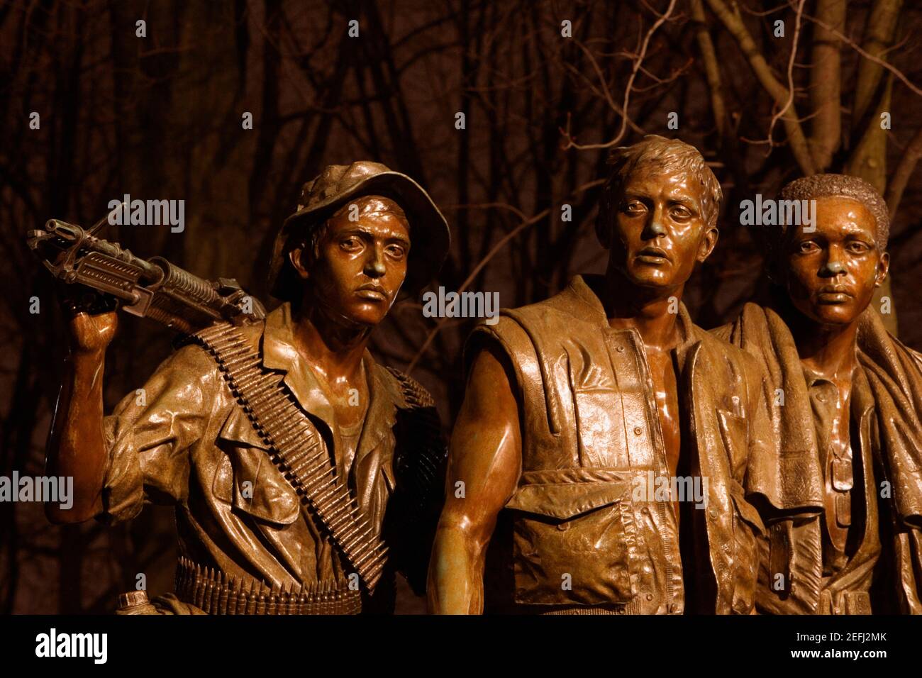 Sculpture of three soldiers at a memorial, Vietnam Veterans Memorial ...