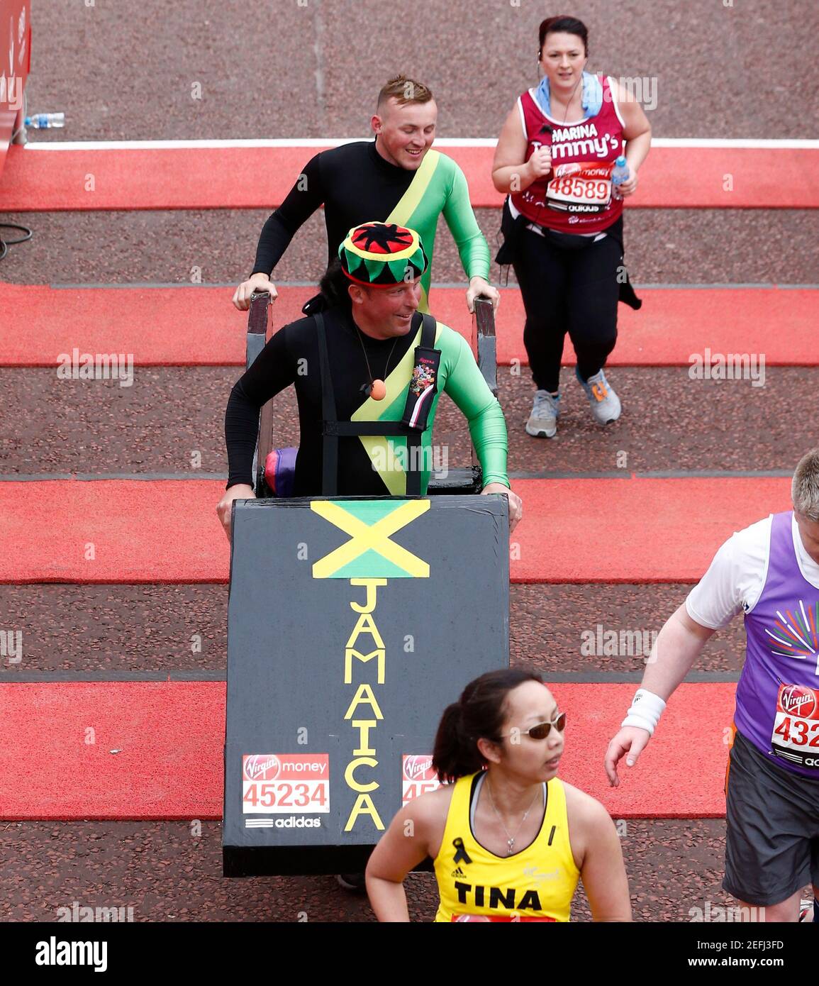Bobsleigh runners hi-res stock photography and images - Alamy