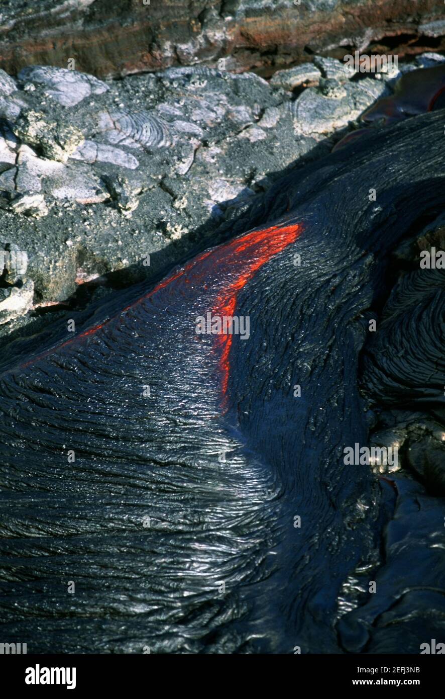 Flowing molten lava hi-res stock photography and images - Alamy
