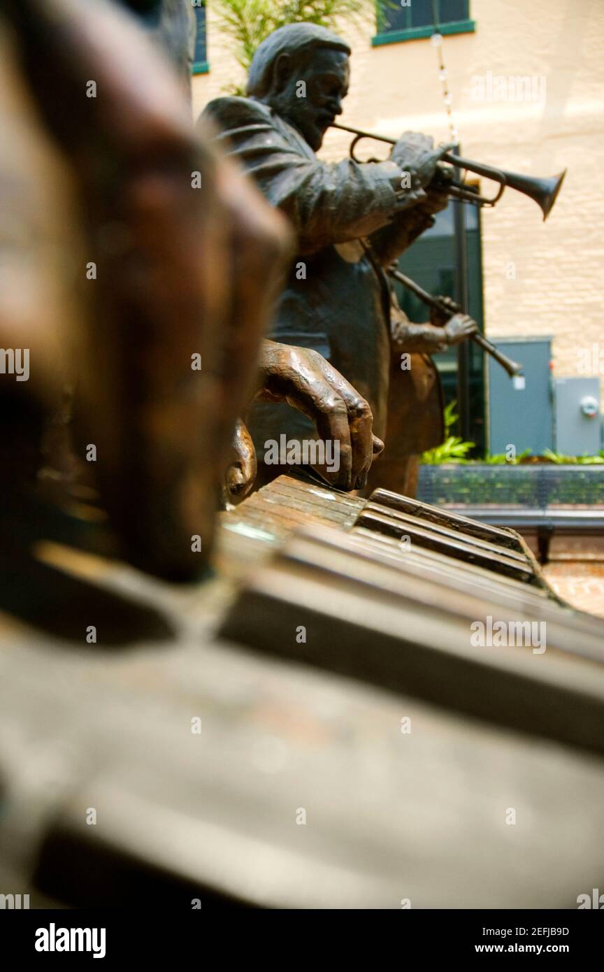 Close up statue man playing trumpet hi-res stock photography and images ...