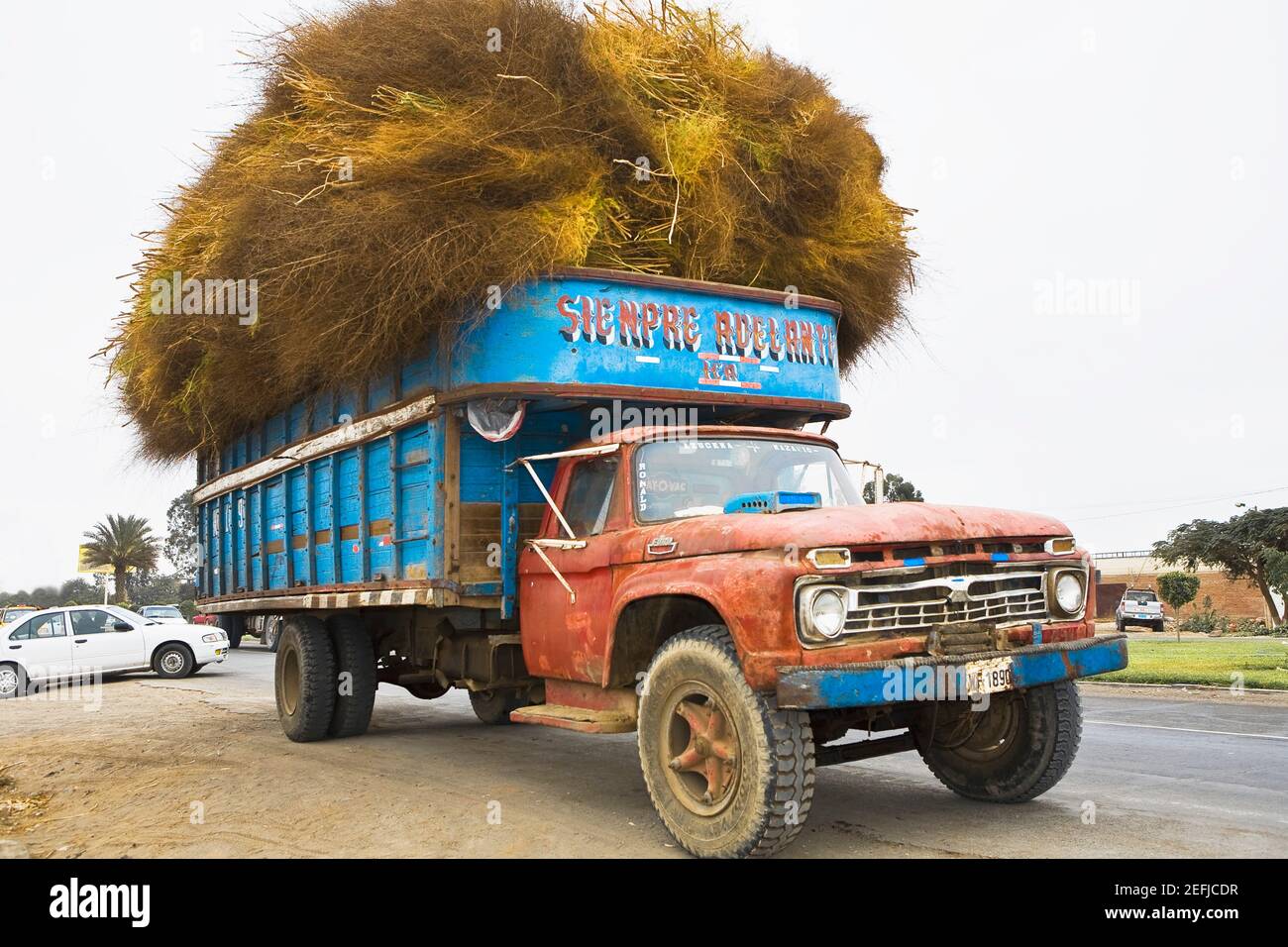 Loading hay truck hi-res stock photography and images - Alamy