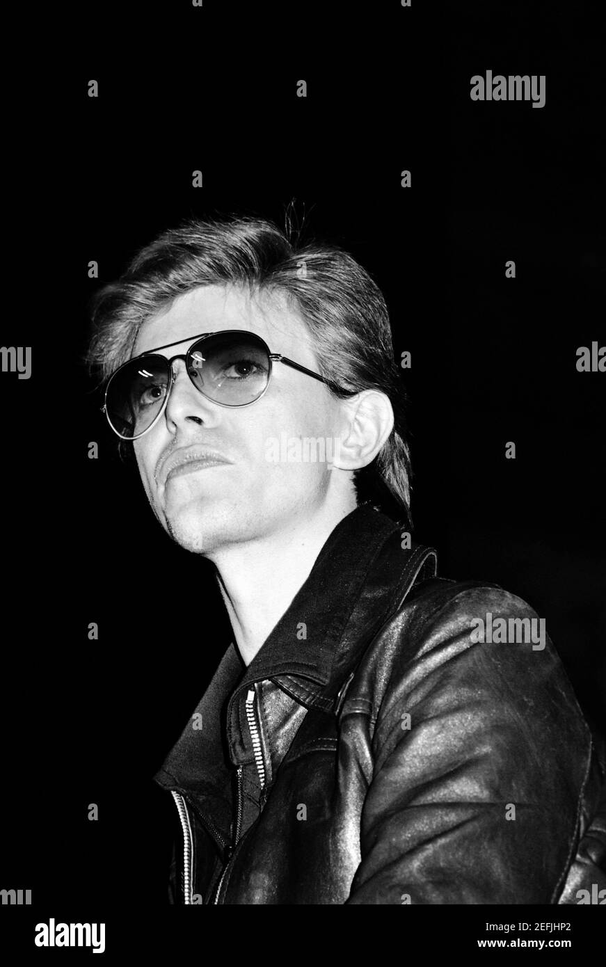 David Bowie performing on The Idiot World with Iggy Pop at the Tower ...