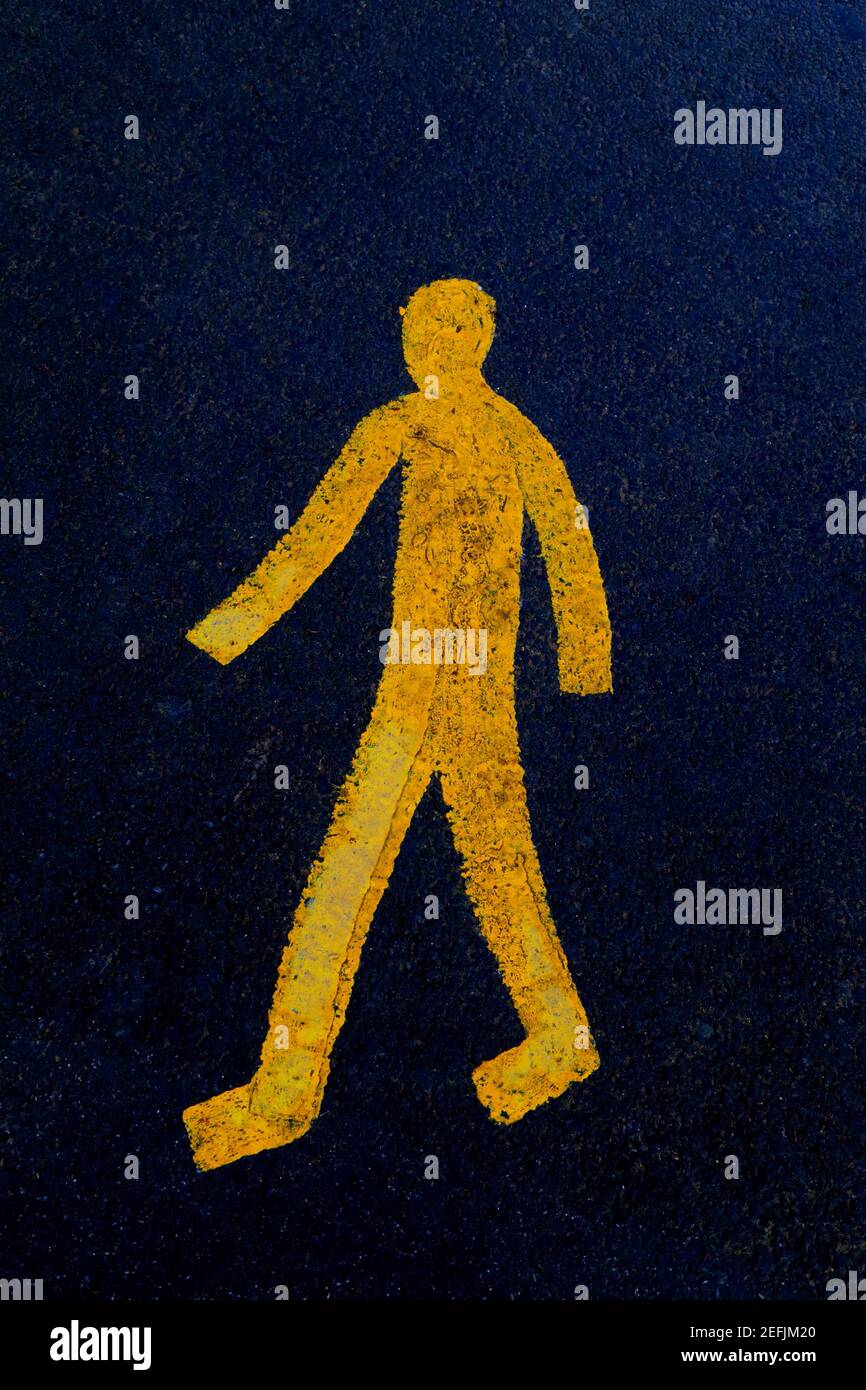 Walking pedestrian symbol hi-res stock photography and images - Alamy