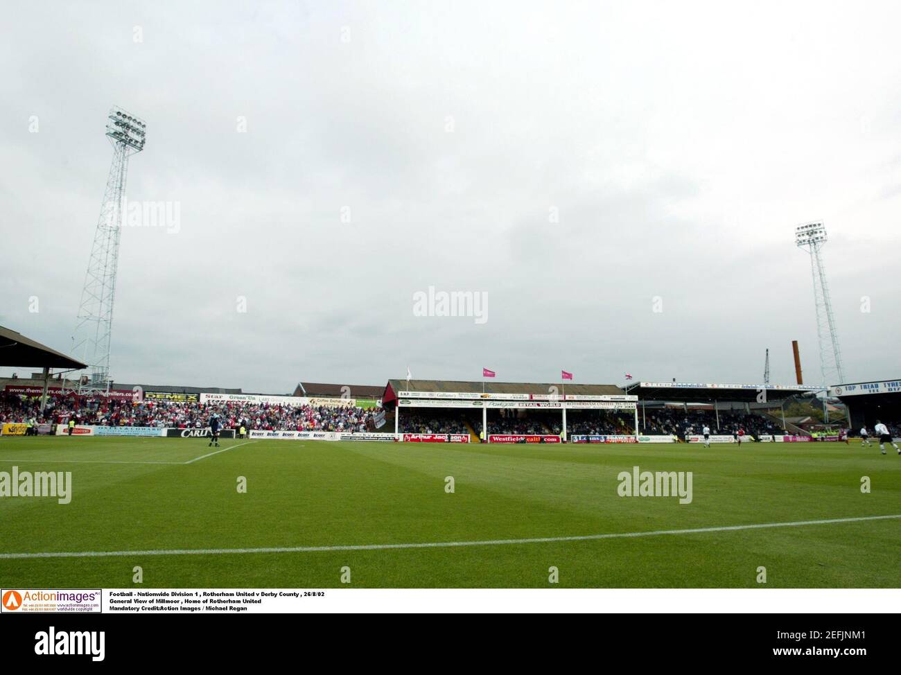 Millmoor home of rotherham united hi-res stock photography and images ...