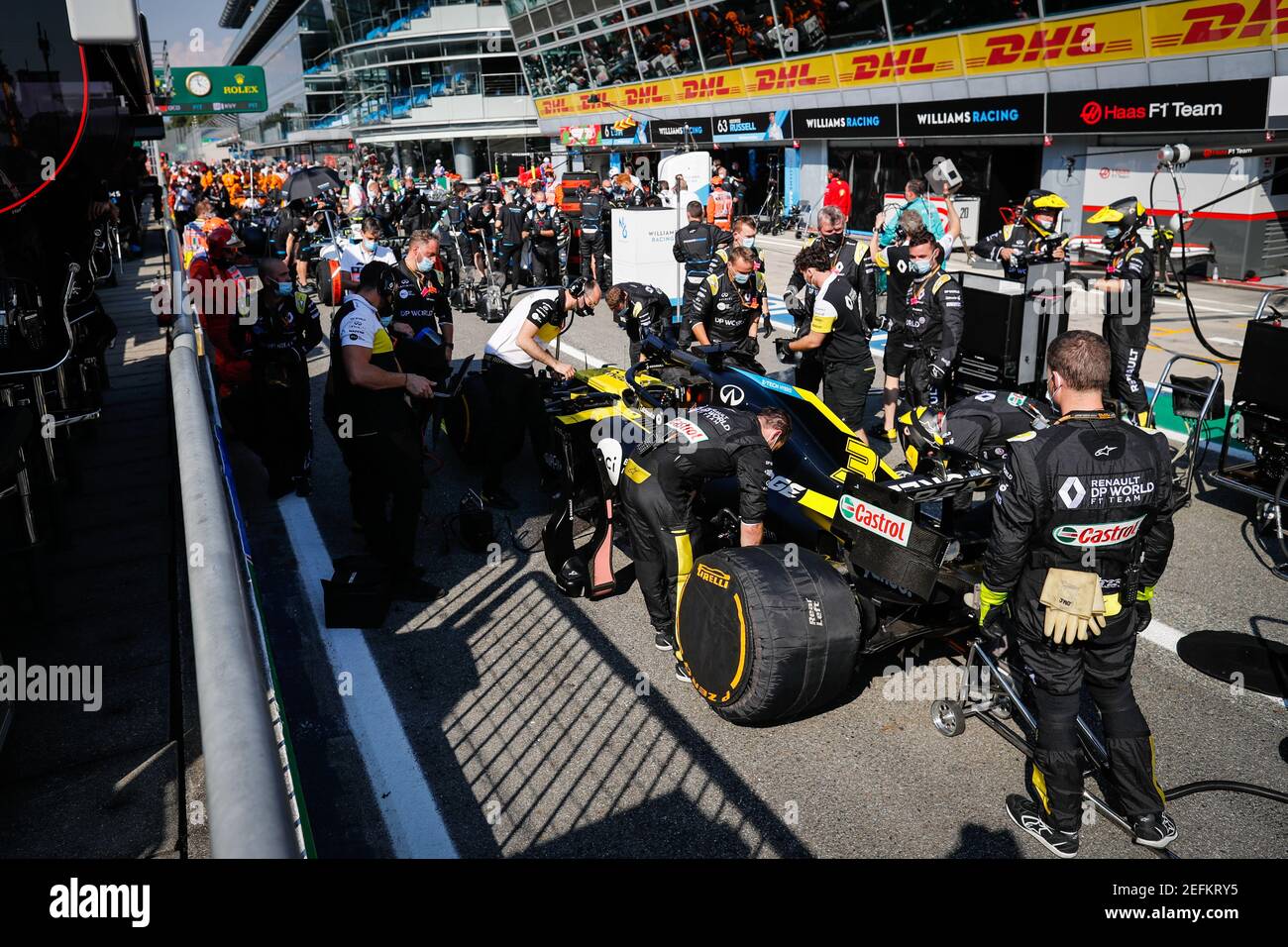 pitlane during the red flag 03 RICCIARDO Daniel (aus), Renault F1 Team ...