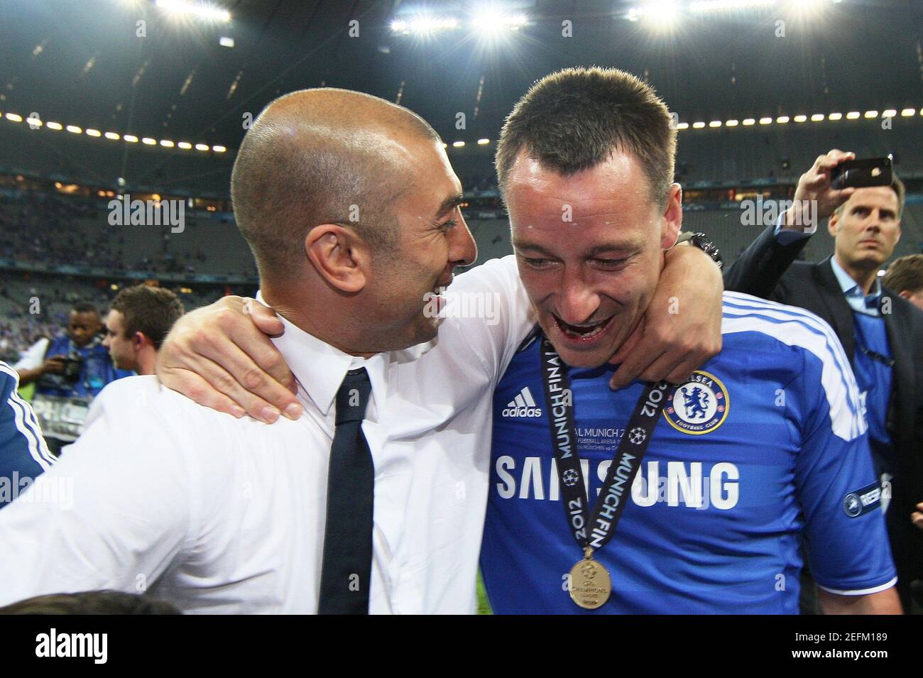 Chelsea celebrate after winning uefa champions league final allianz ...
