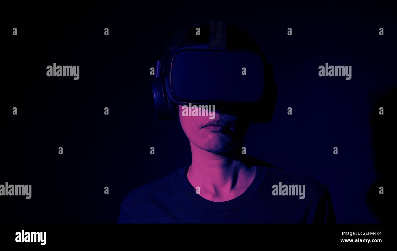 Dystopia girl hi-res stock photography and images - Alamy