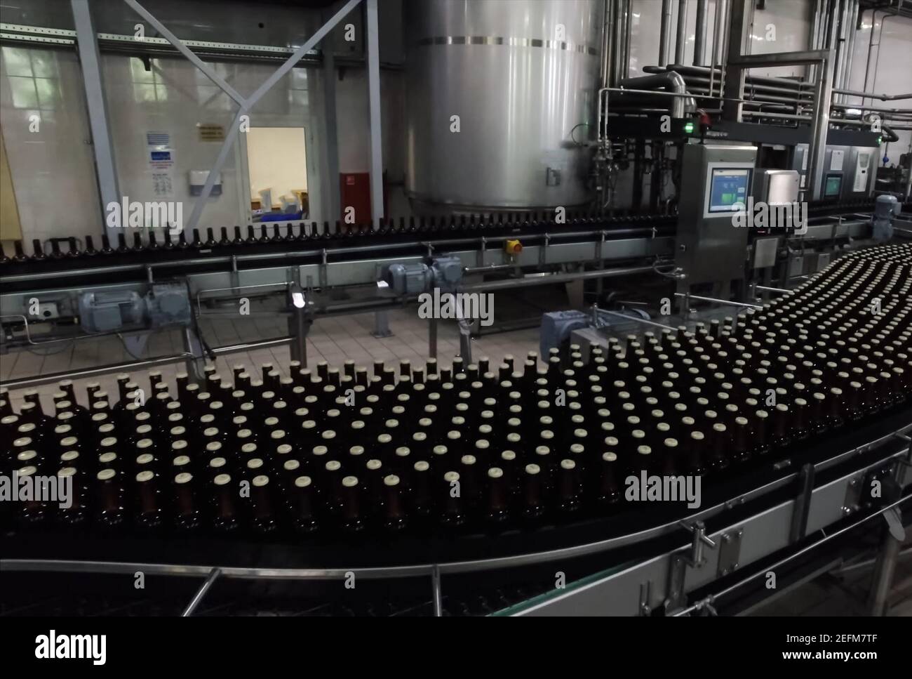 Plastic bottle making machines hi-res stock photography and images - Alamy