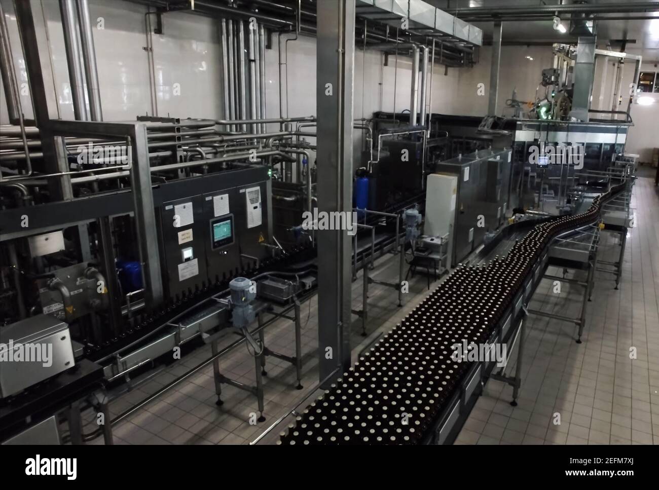 Brewery assembly line hi-res stock photography and images - Alamy
