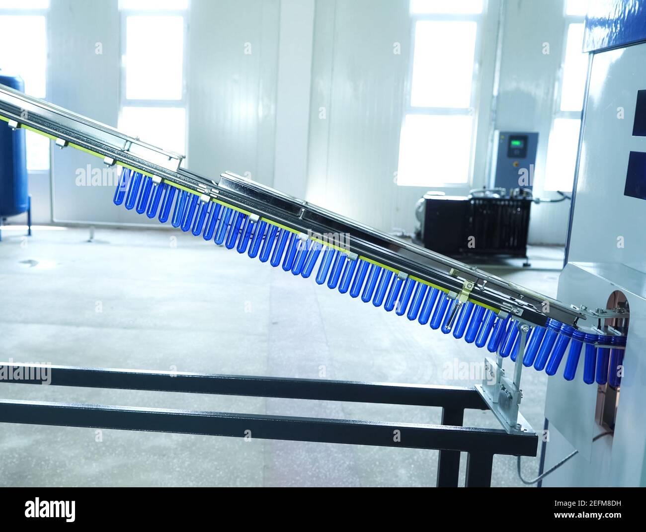 Liquid filling hi-res stock photography and images - Alamy