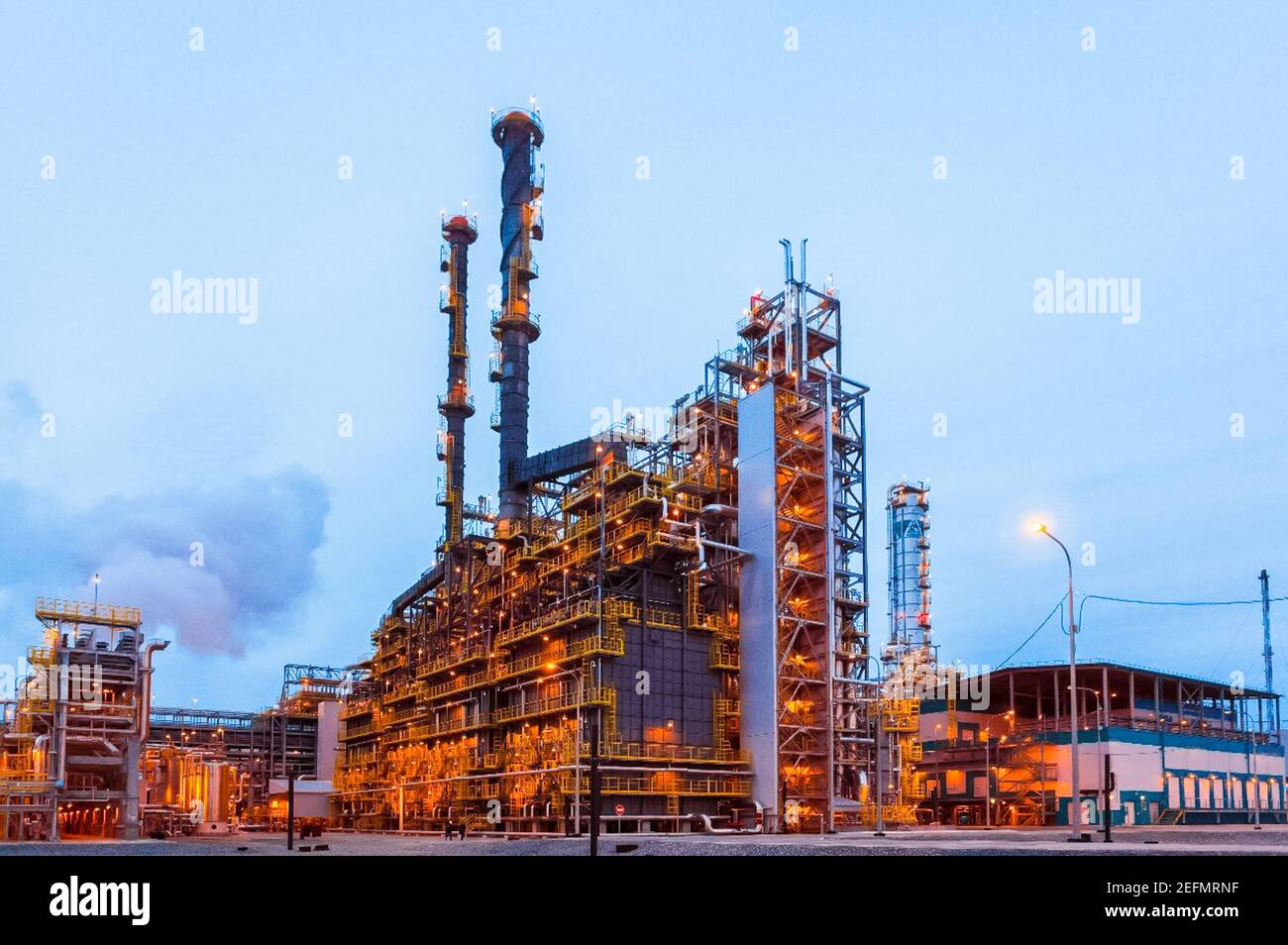 Petrochemical workers hi-res stock photography and images - Alamy