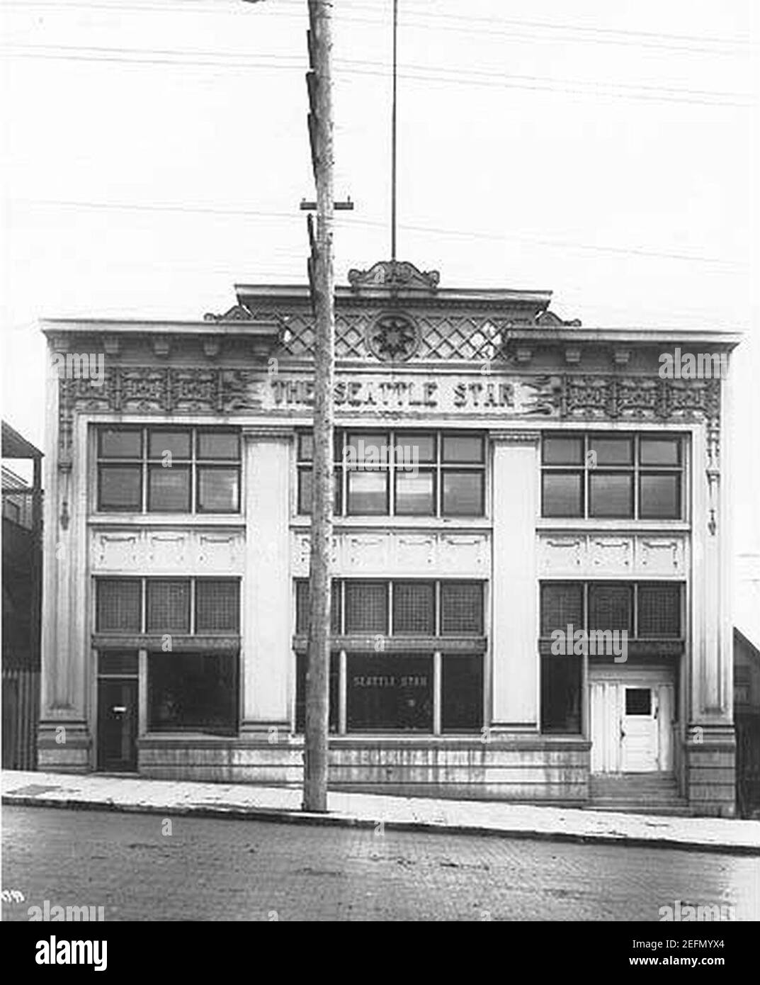 Newspaper office historic Black and White Stock Photos & Images - Alamy