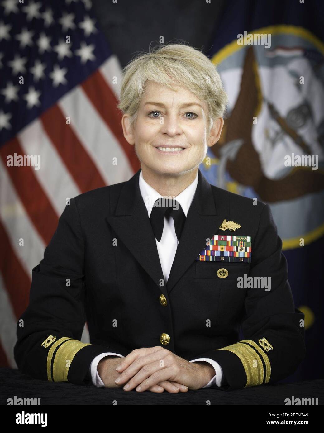 Official portrait of Commander, Naval Facilities Engineering Command ...