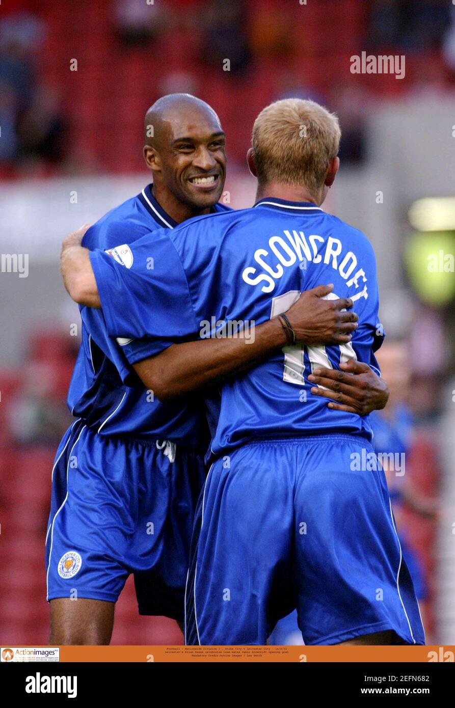 Team mates james scowcroft hi-res stock photography and images - Alamy