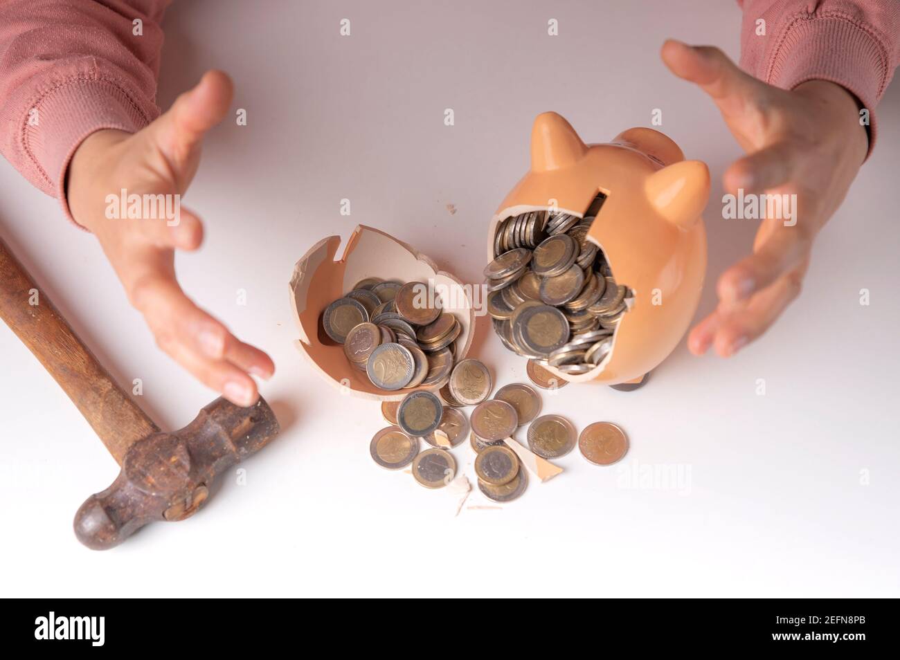 Euros and piggy bank hi-res stock photography and images - Alamy