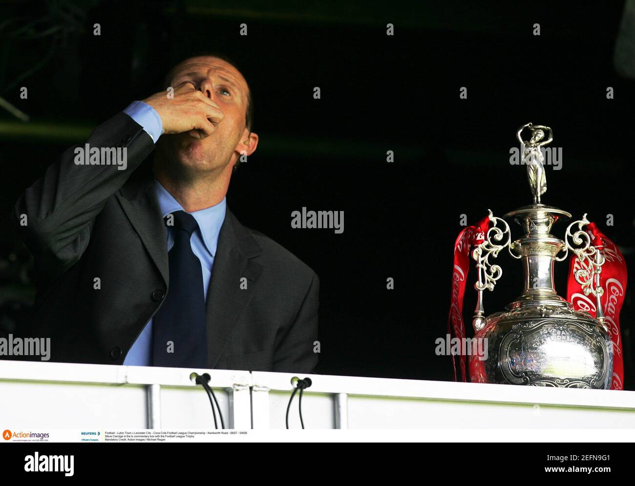 Football league trophy hi-res stock photography and images - Alamy