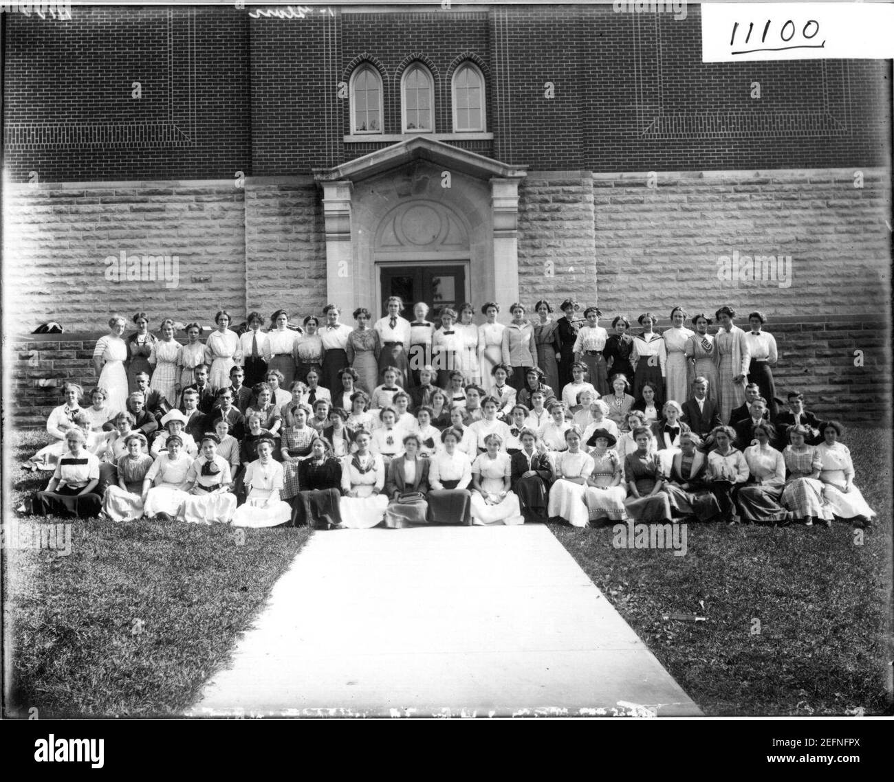 Freshman fall hi-res stock photography and images - Alamy