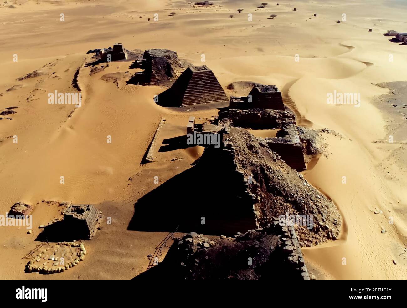 Meroe pyramids sunrise meroe sudan hi-res stock photography and images ...