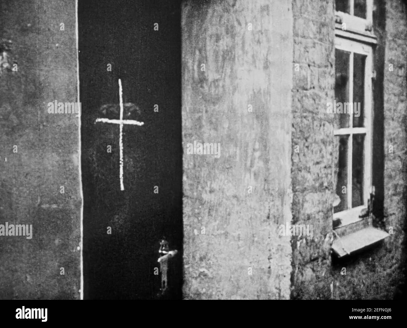 A scene from the (C)Film Arts Guild film : Nosferatu (1922). Plot ...