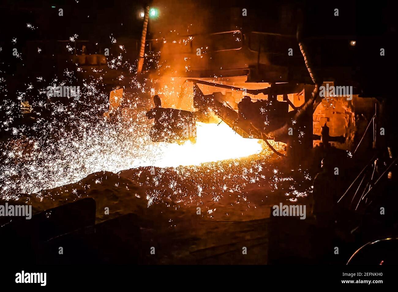Molten Steel Ingot High Resolution Stock Photography and Images - Alamy