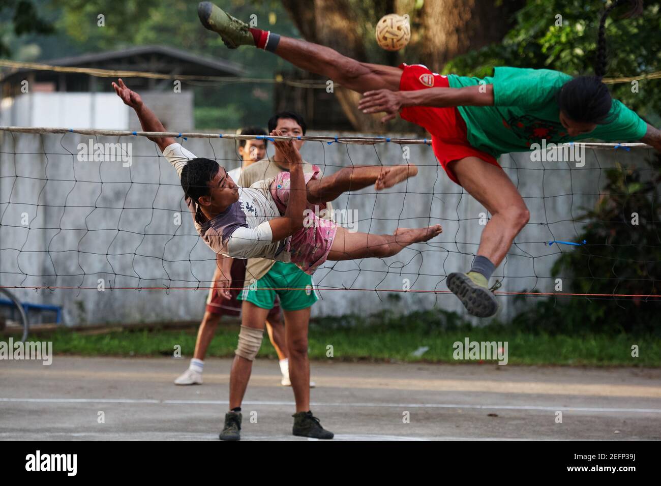 A Sepak Takraw game in Hsipaw, Myanmar Stock Photo - Alamy