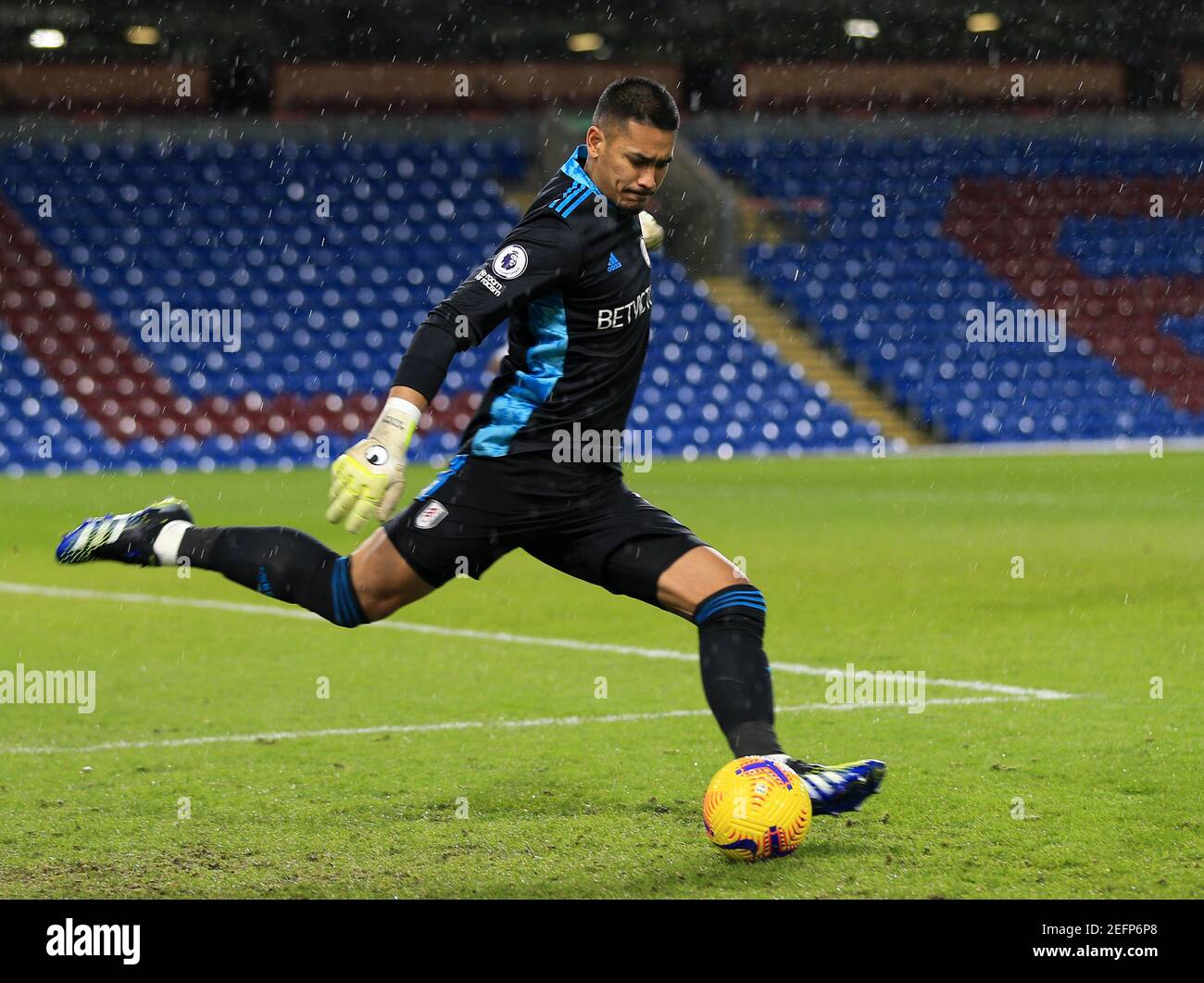 Fulham goalkeeper alphonse areola hi-res stock photography and images ...