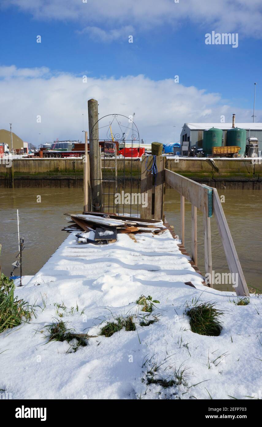 Covered boat docks hi-res stock photography and images - Alamy