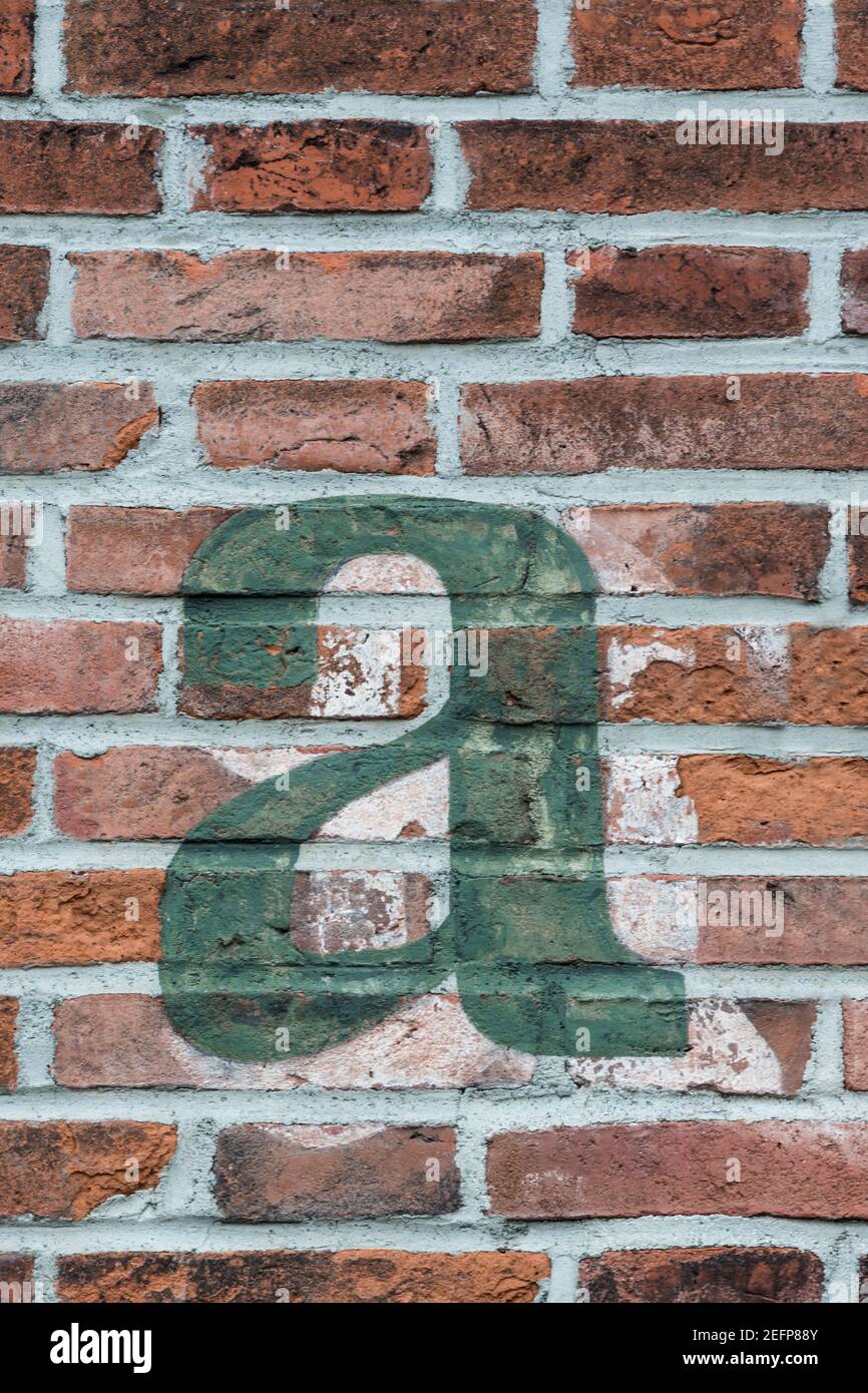 Brick font hi-res stock photography and images - Alamy