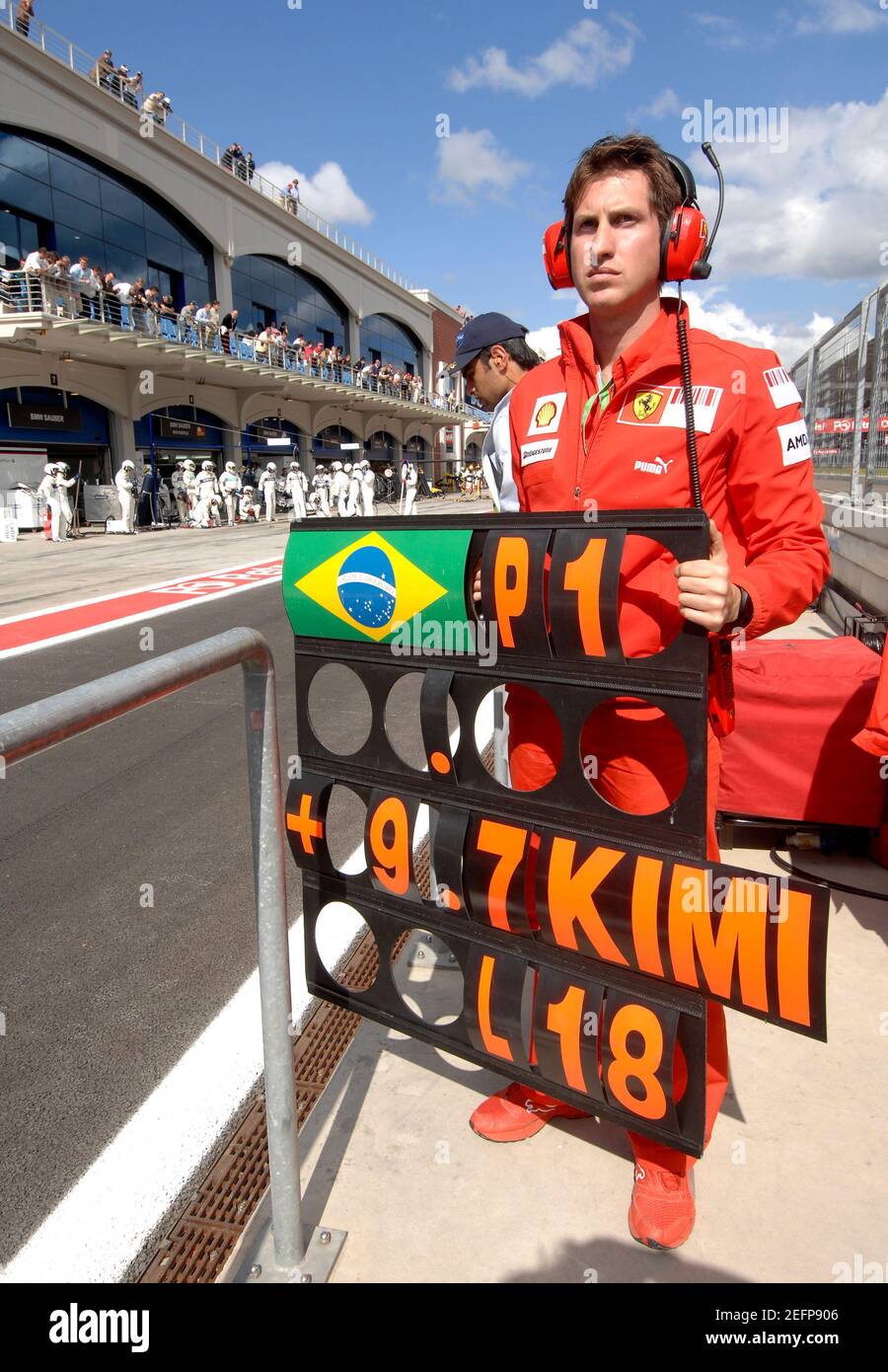 F1 Pit Wall High Resolution Stock Photography and Images - Alamy