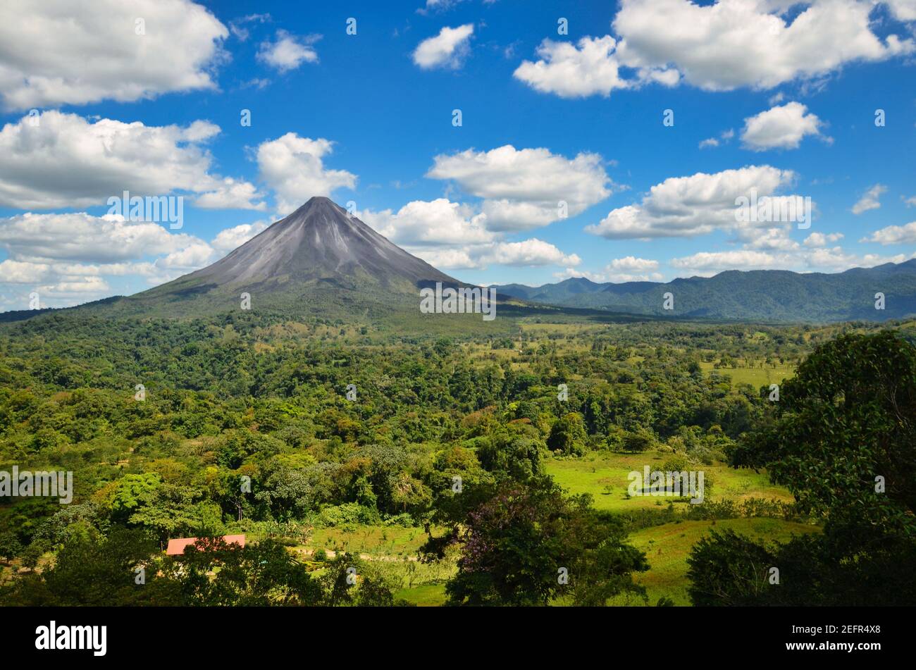 Volcano Arenal next to the rainforest, Costa Rica Pacific, Nationalpark ...