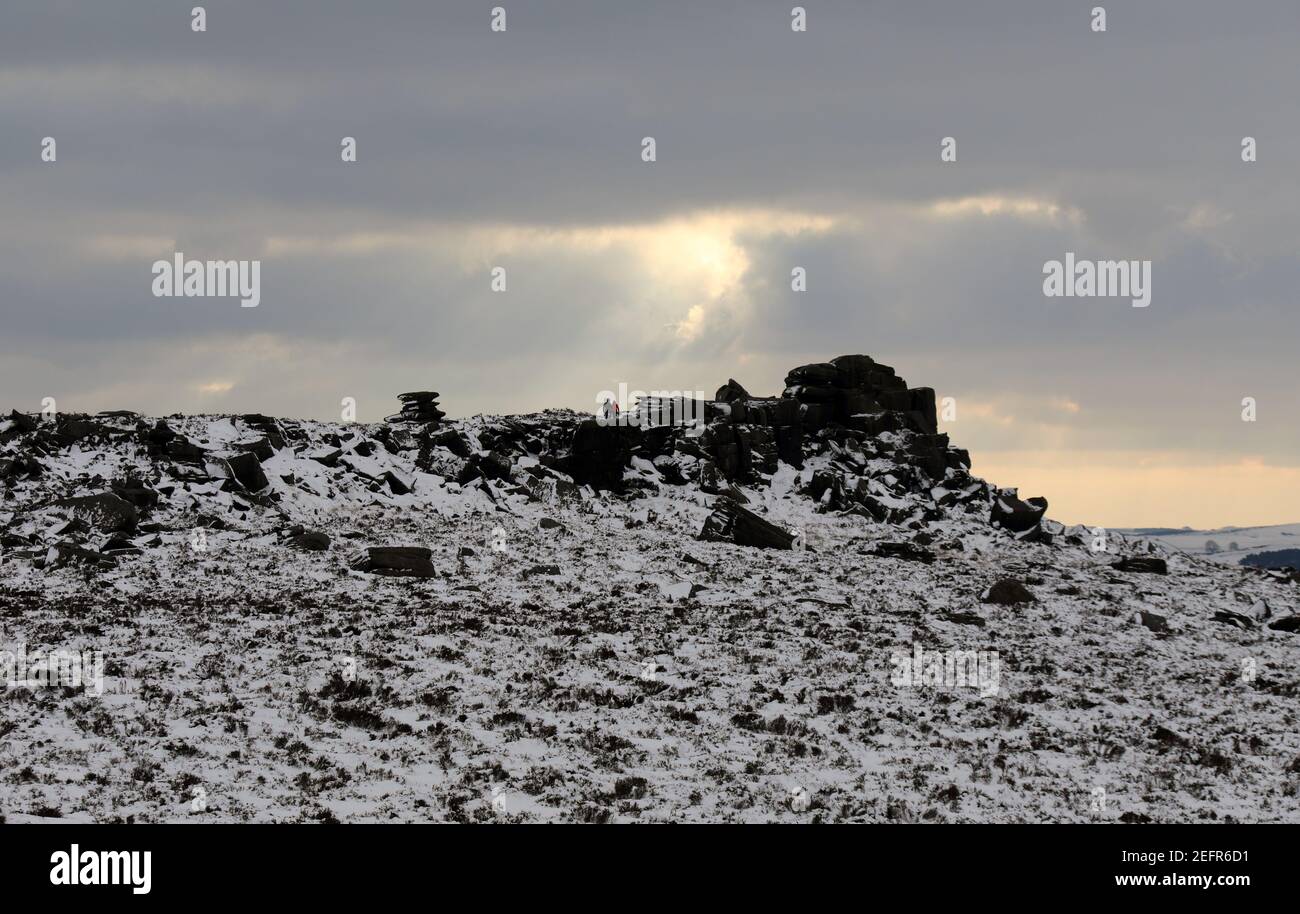 Winter light at Over Owler Tor in the Peak District National Park Stock ...