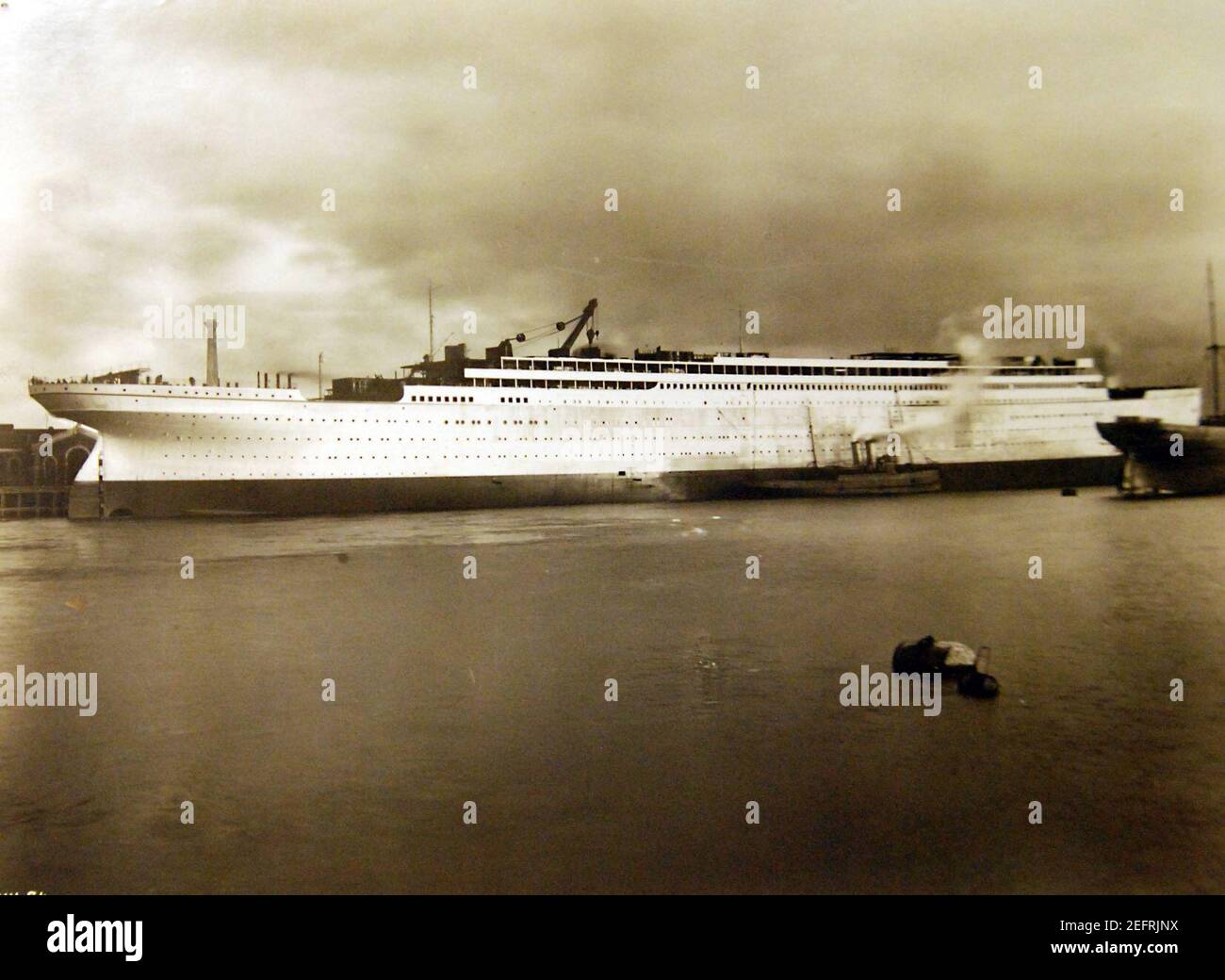 Olympic after Launch 1910 Stock Photo - Alamy