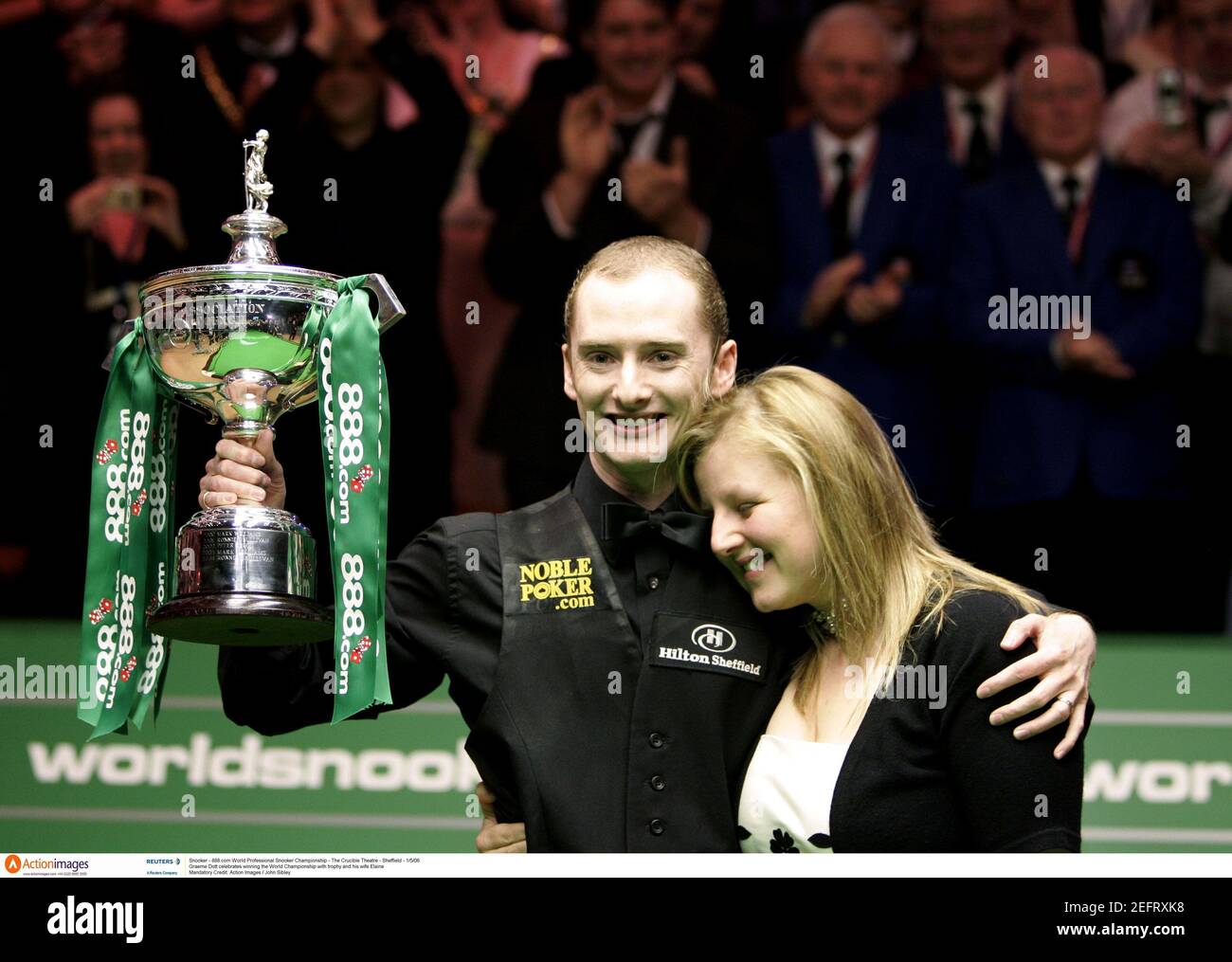 Dott wife elaine world snooker hi-res stock photography and images - Alamy