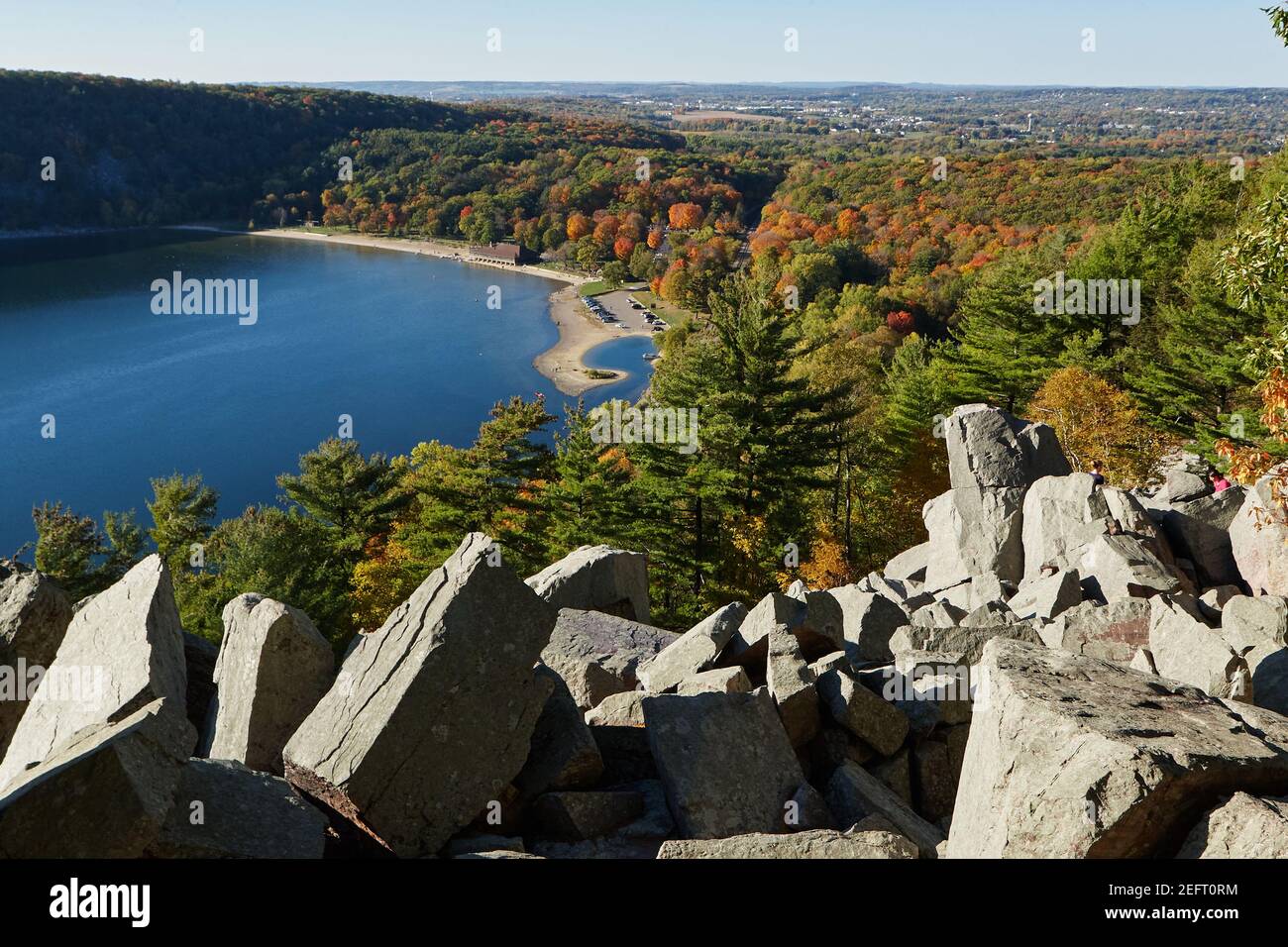Devil's Lake State Park overlook from the East Bluff trail. In Baraboo ...