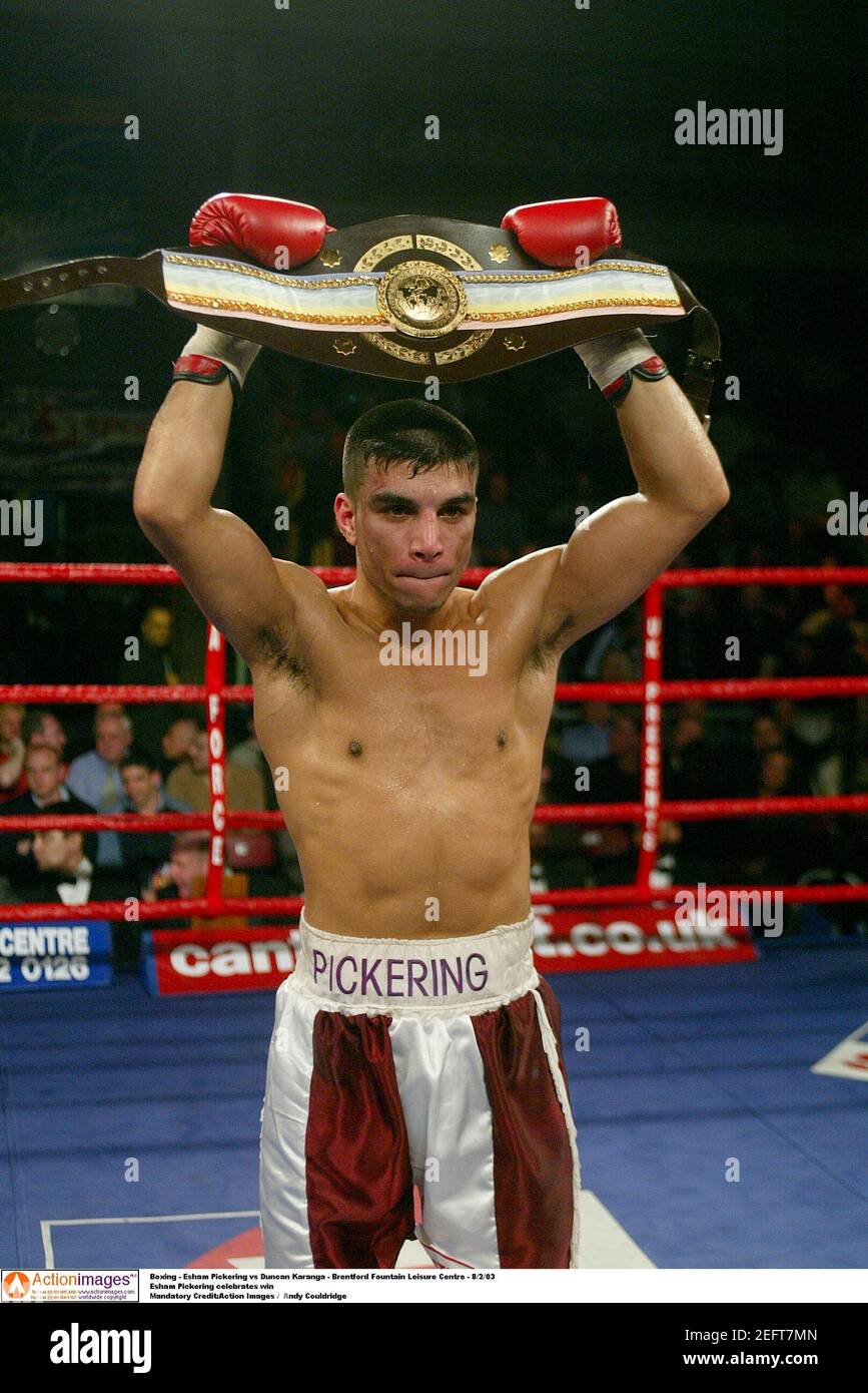 Brentford fountain hi-res stock photography and images - Alamy