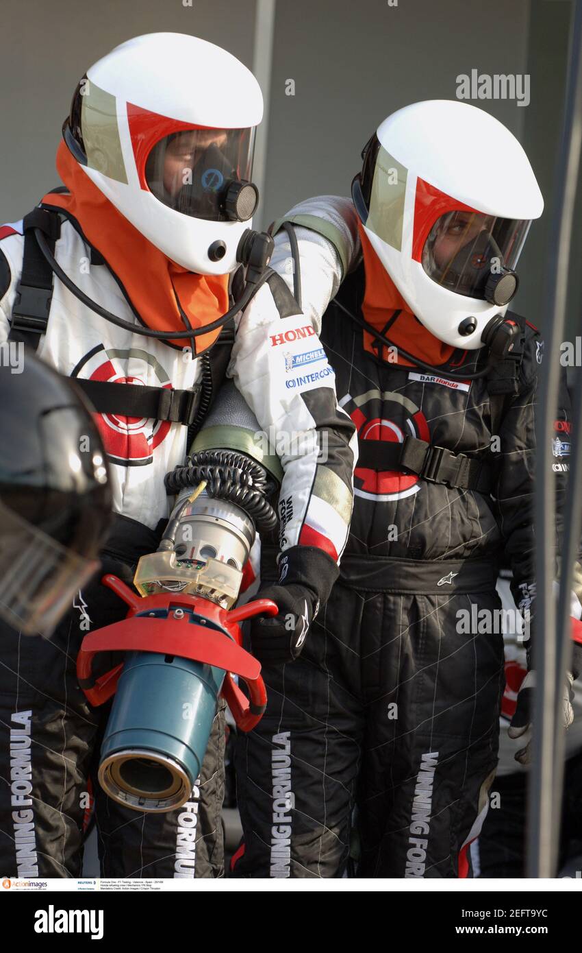 Mandatory pit stop hi-res stock photography and images - Alamy