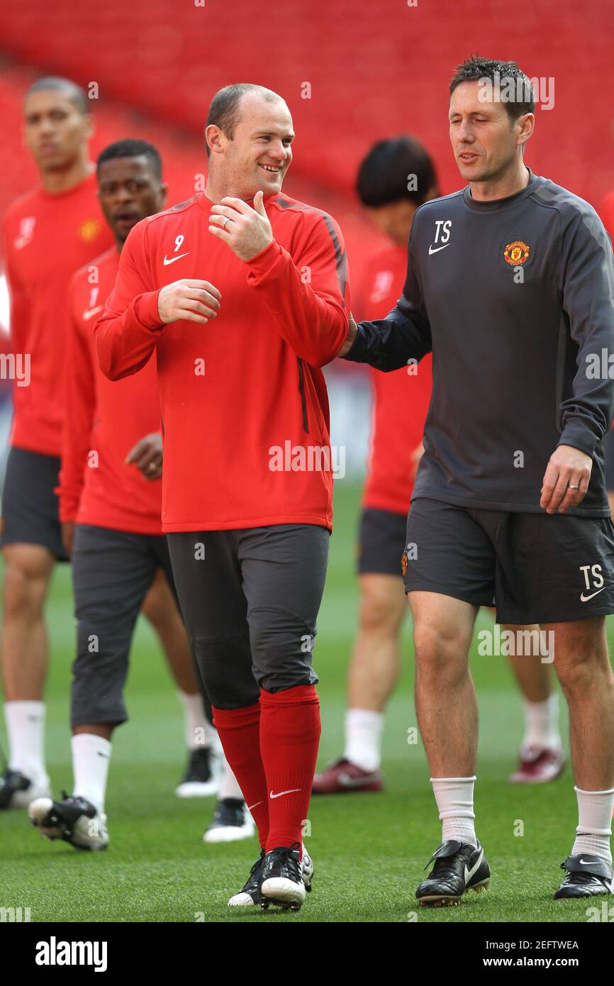 Tony strudwick hi-res stock photography and images - Alamy