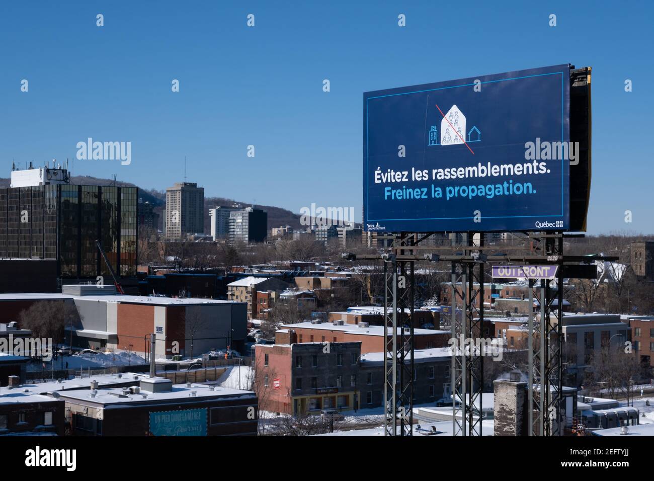 Stop sign in montreal quebec hi-res stock photography and images - Alamy