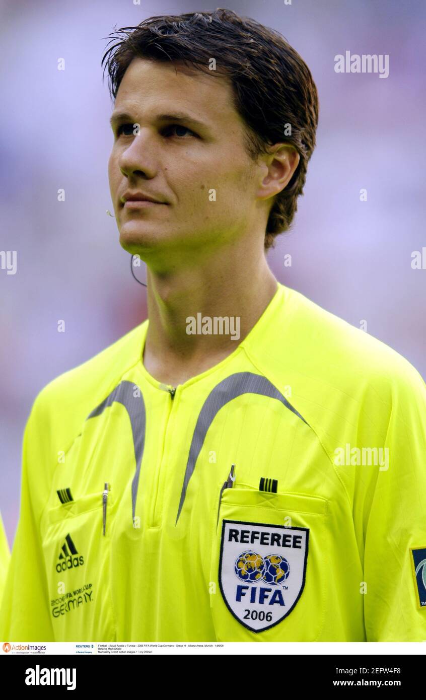 Referee Mark Shield High Resolution Stock Photography and Images - Alamy