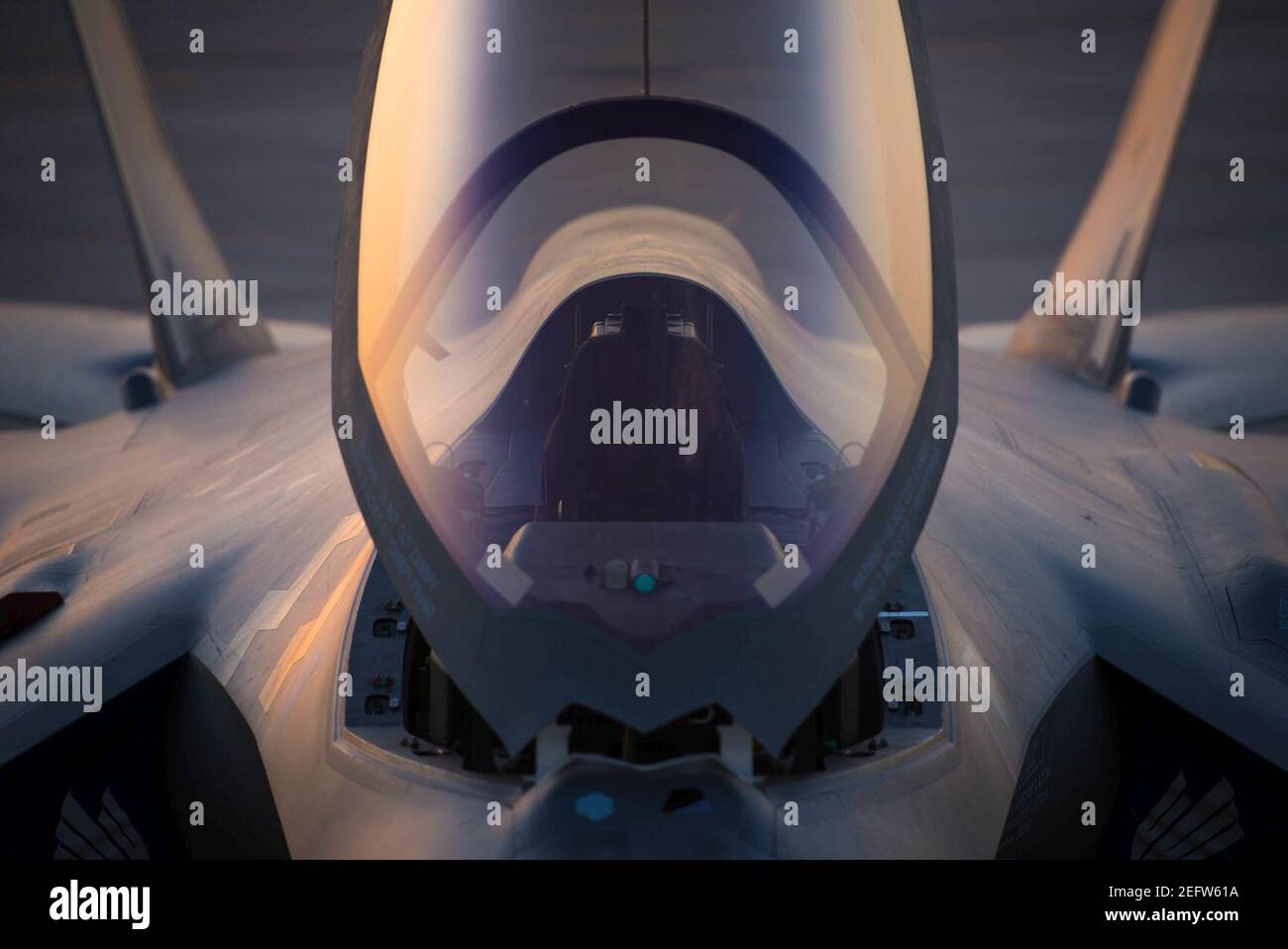 Raaf f 35 hi-res stock photography and images - Alamy